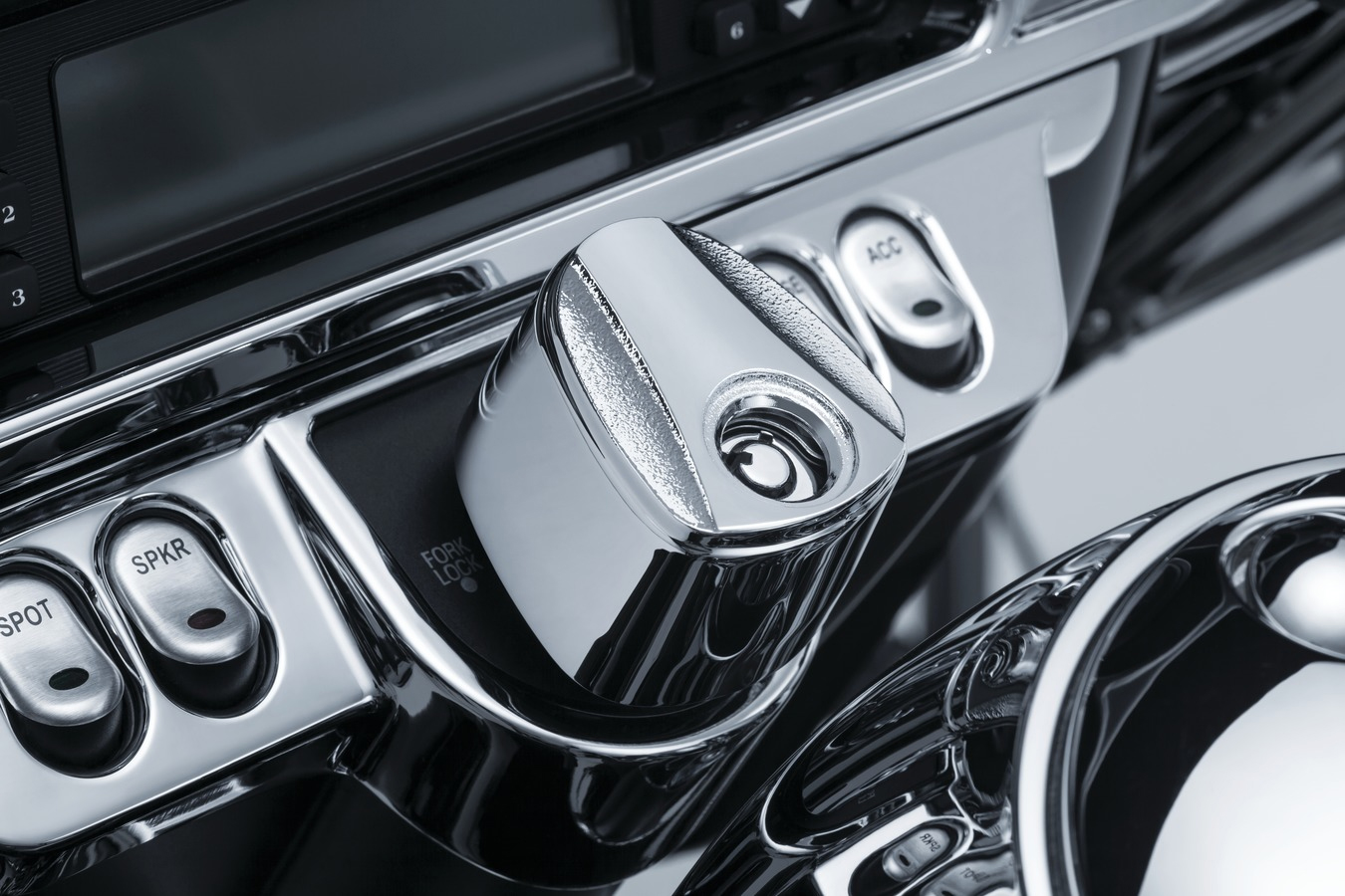 Kuryakyn Sculpted Dash Inserts & Ignition Switch Covers for H-D