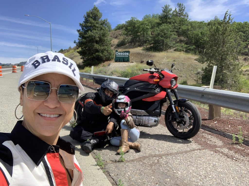 Harley-Davidson Electric Motorcycle Owner Makes History with First U.S ...