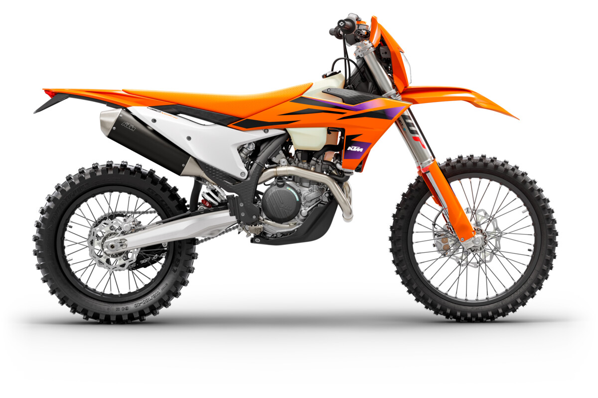 CHALLENGE ACCEPTED! The 2024 KTM Enduro Range Is Here to Redefine ...