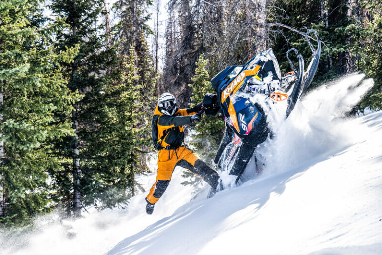 Polaris Unveils 2026 Snowmobile Lineup with Innovation in Every Segment ...